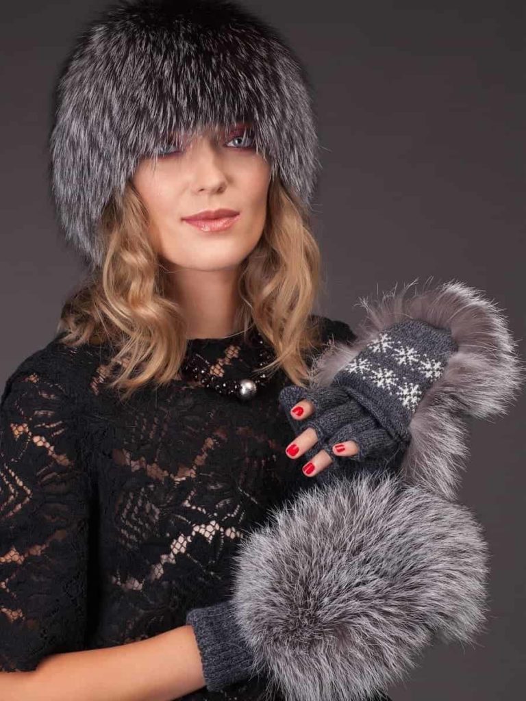 Knitted Gray Wool Mittens With Silver Fox Fur | Handmade by NordFur
